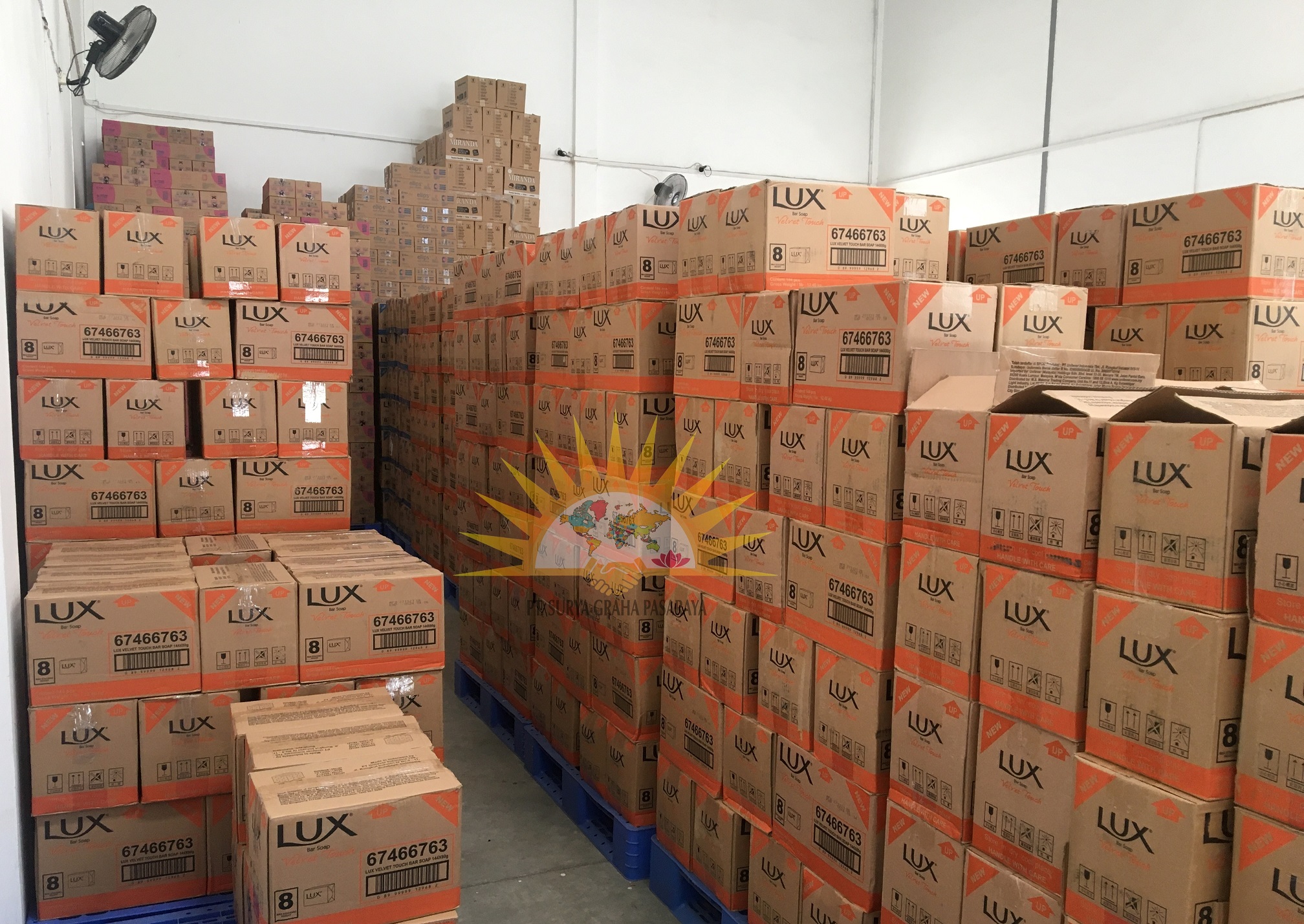 Unilever Lux Barsoap Special Export Packaging 80g With Floral Fusion ...