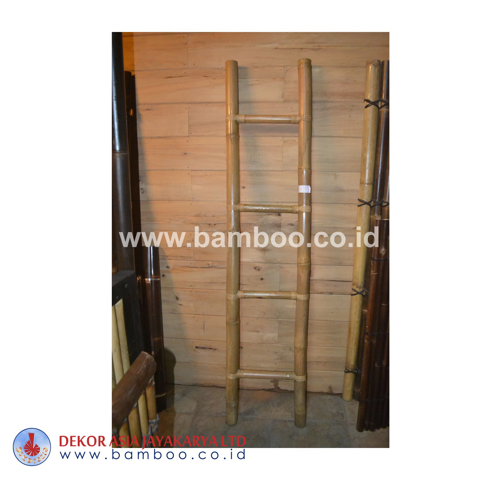 Natural Bamboo Ladder 4 Rungs Bottom Width | Inaexport