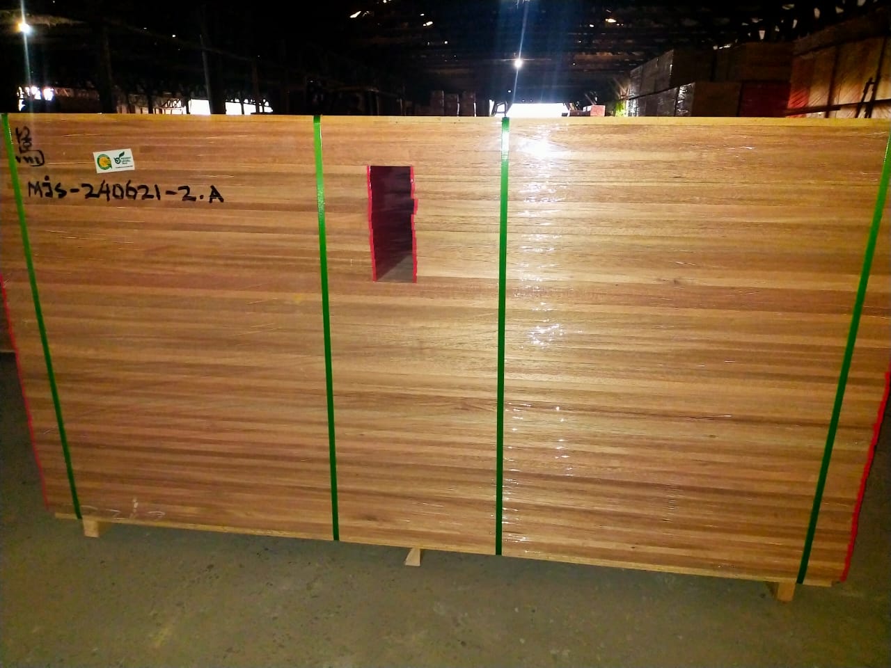 MIX MERANTI SOLID LAMINATED BOARD | Inaexport