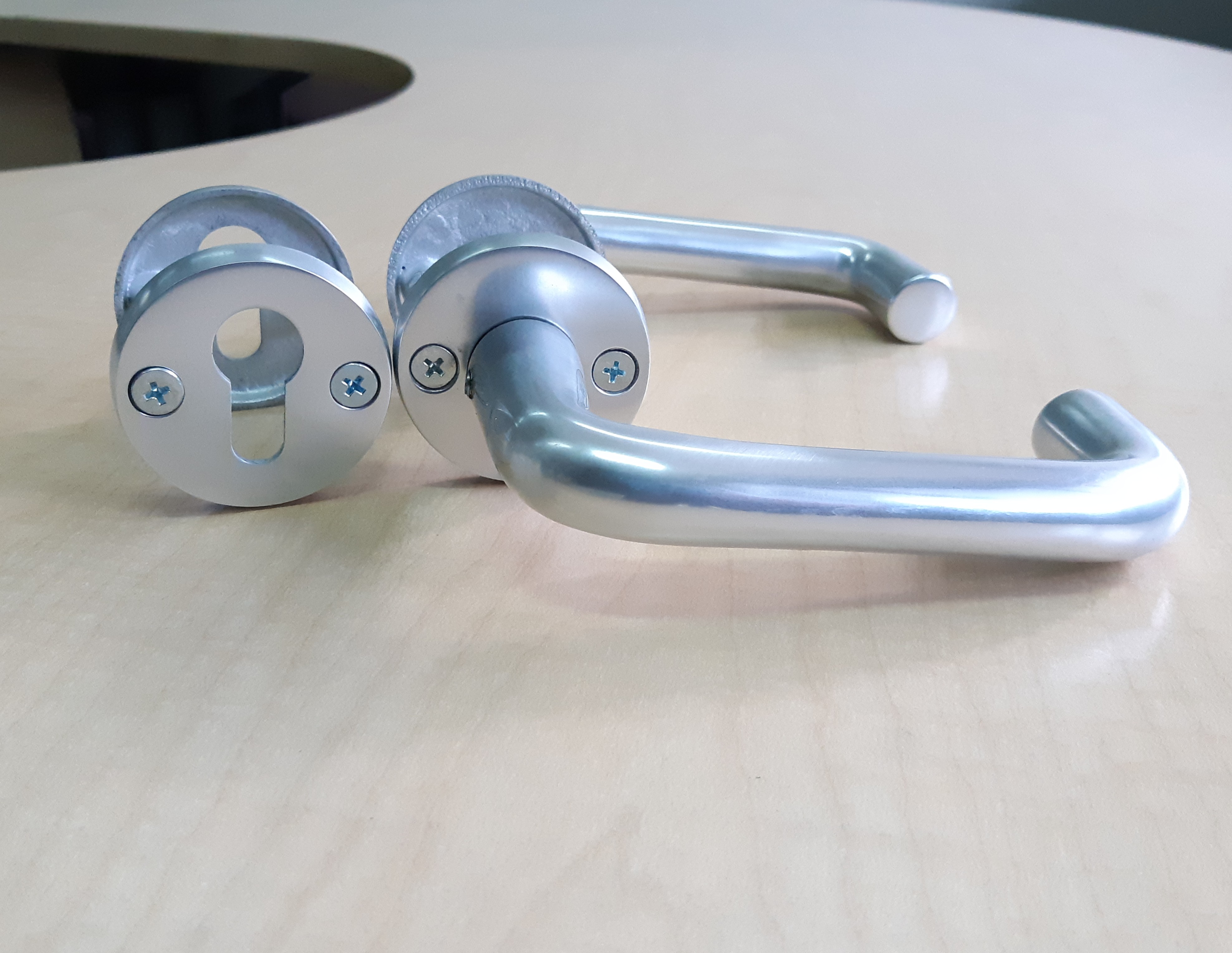 Handleset griff 7001.10 F1 |Door handles|Handle|Door Lock|Iron Door ...